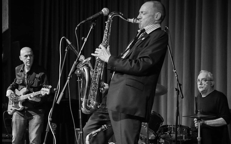 Terry Edwards Near Jazz Experience // Kafé Hærverk | Tikkio